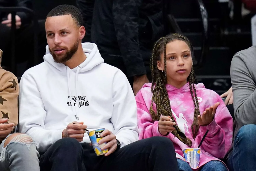 Stephen Curry's Family Tree: Parents, Relationships, Kids & More