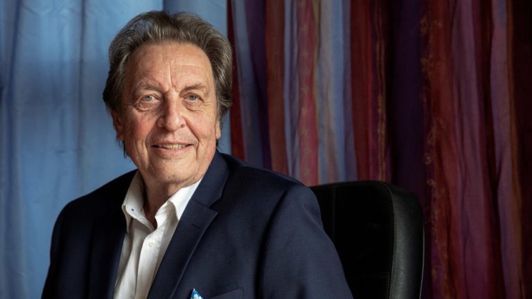 Elon Musk Family Tree – His Parents, Siblings & Kids